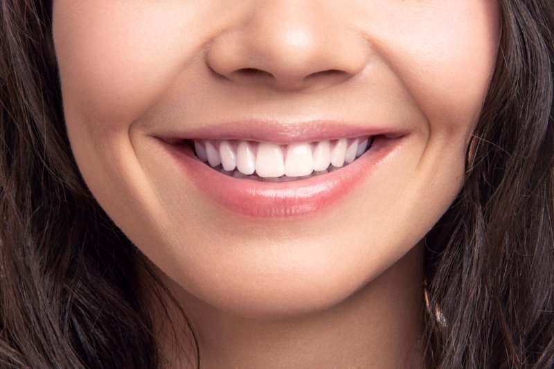 Veneers vs. Invisalign — How Should I Fix My Crooked Teeth?